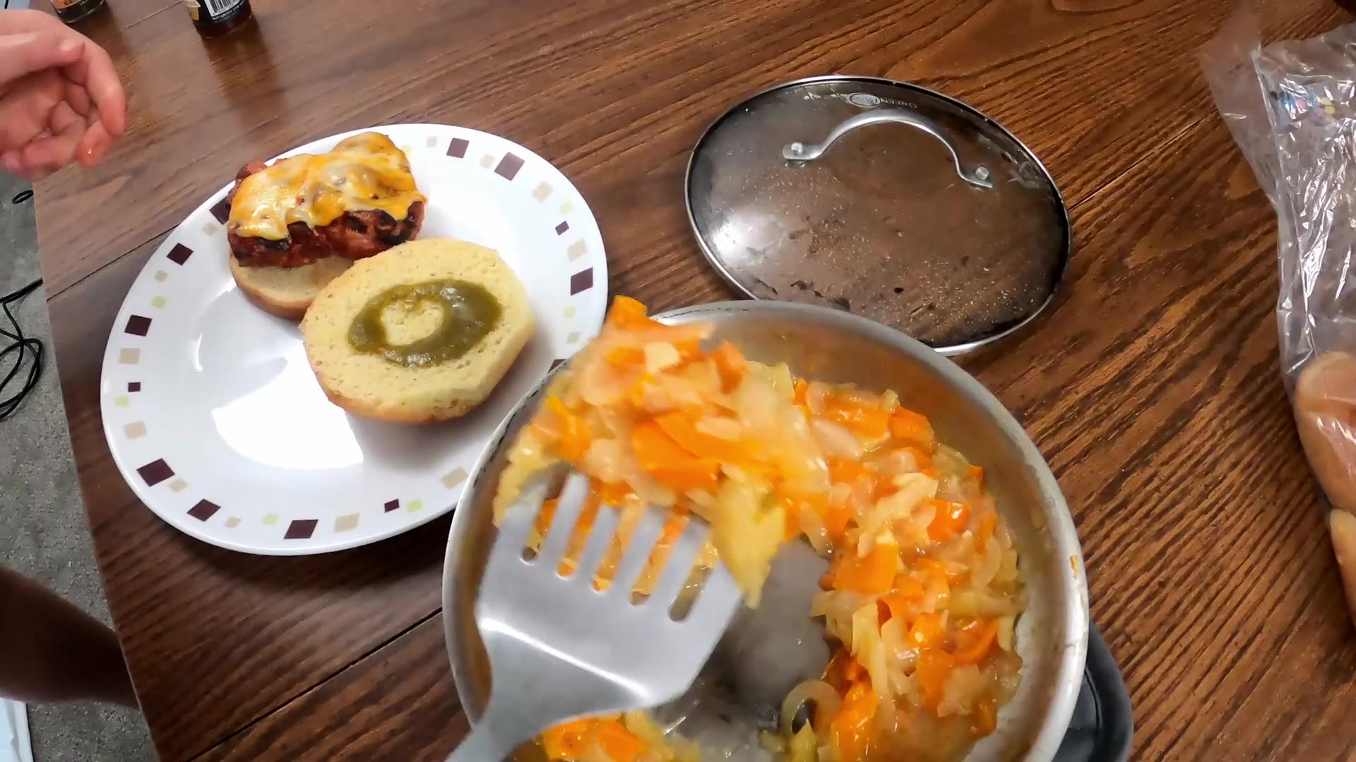 I Tried Donald Trump's Spicy Chicken Fajita Sandwich #food #cooking # ...