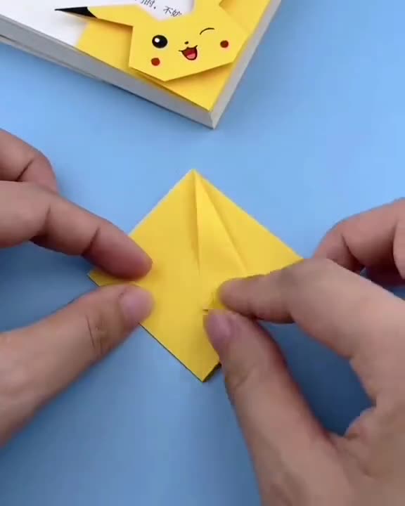 make an origami Pokemon corner bookmark