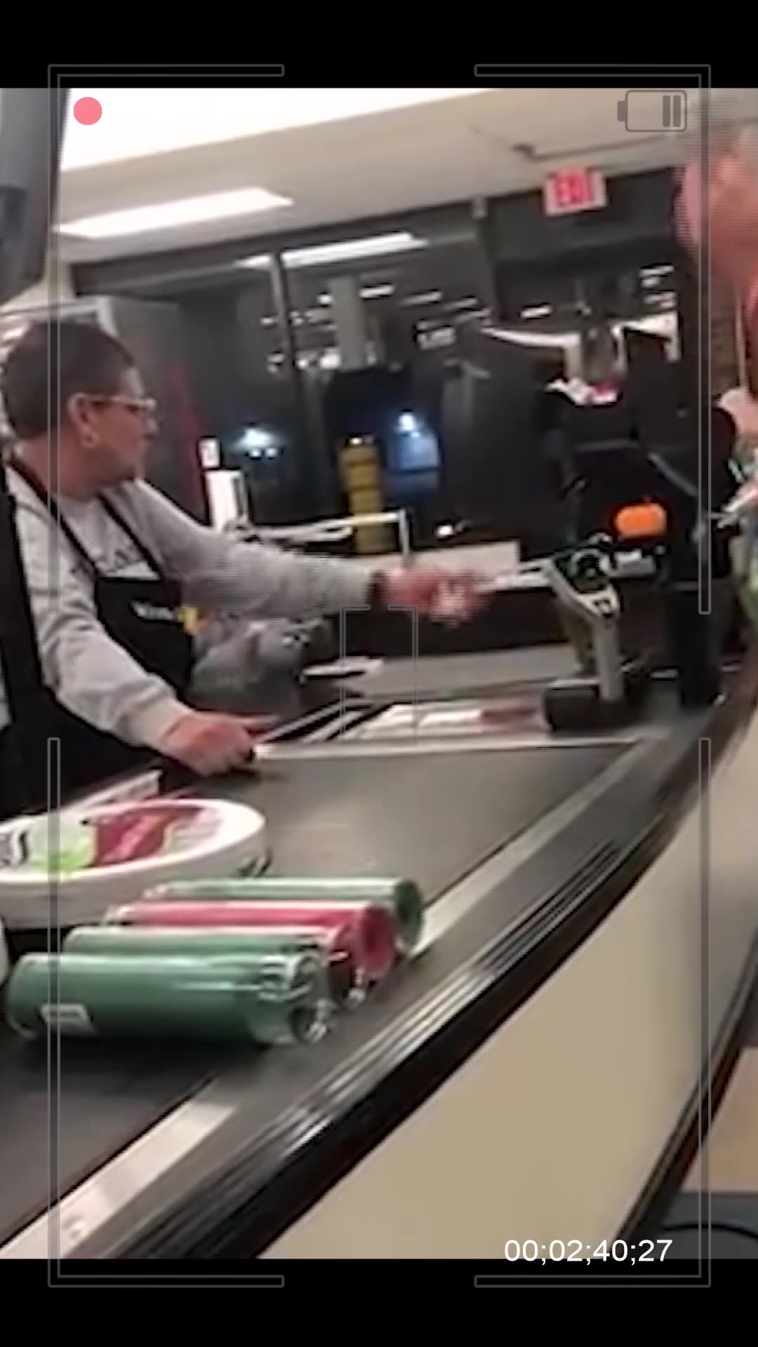 Retail Karen FLIPS OUT at a cashier after being told she didn't have ...