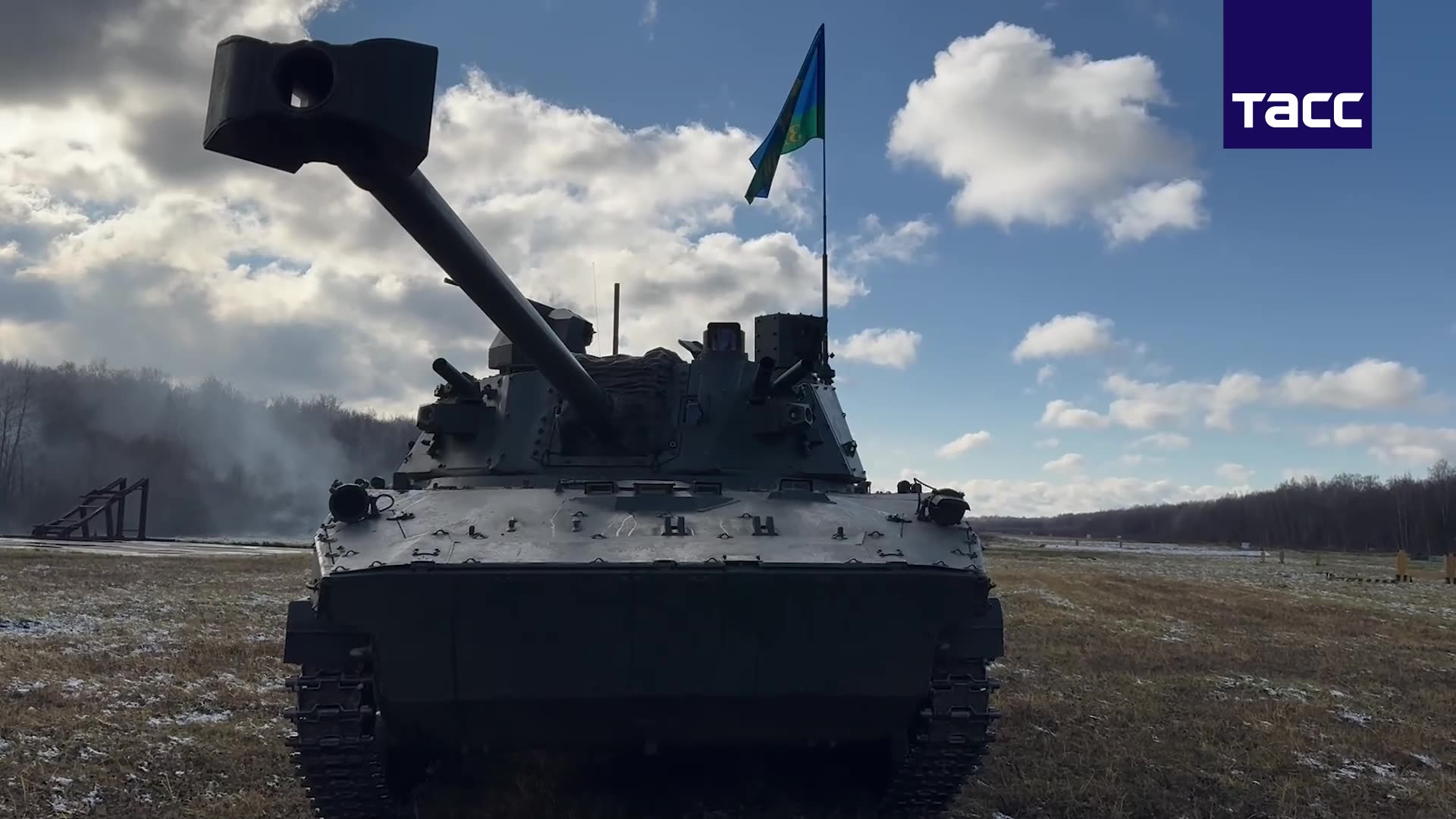 The 2S42 Lotos 120-mm self-propelled artillery launcher went for state ...