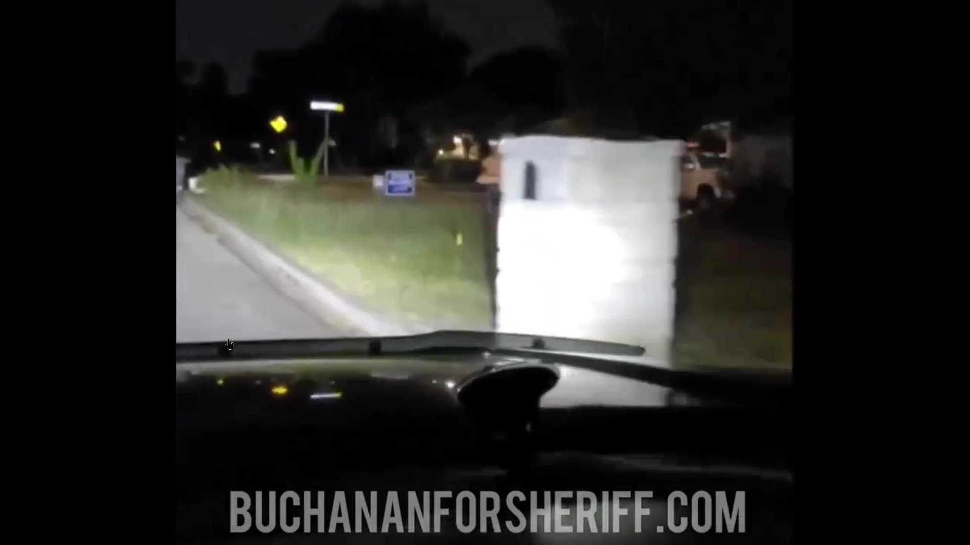 Democrat working for Harris Campaign is stealing signs for Republicans ...