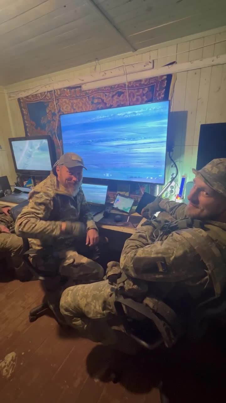 Footage from Inside Ukrainian Command Center