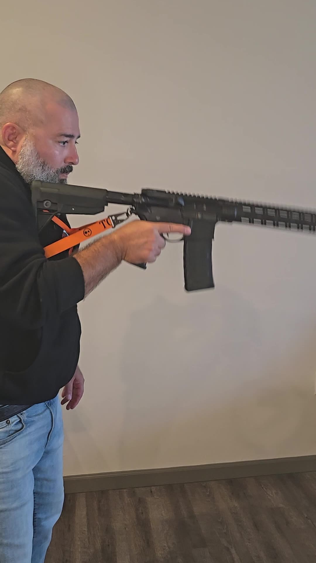 One Handed Rifle Shouldering | Combat Leash