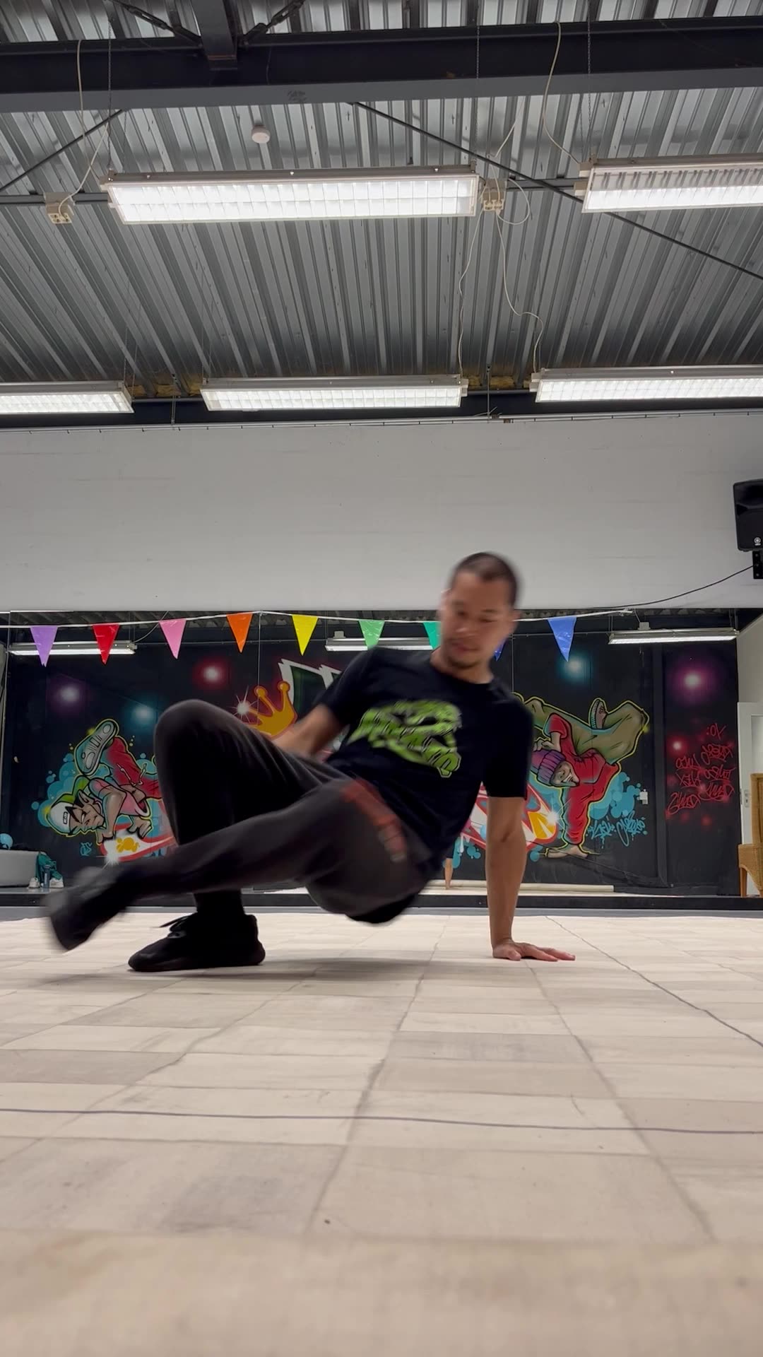 Training breakdance!