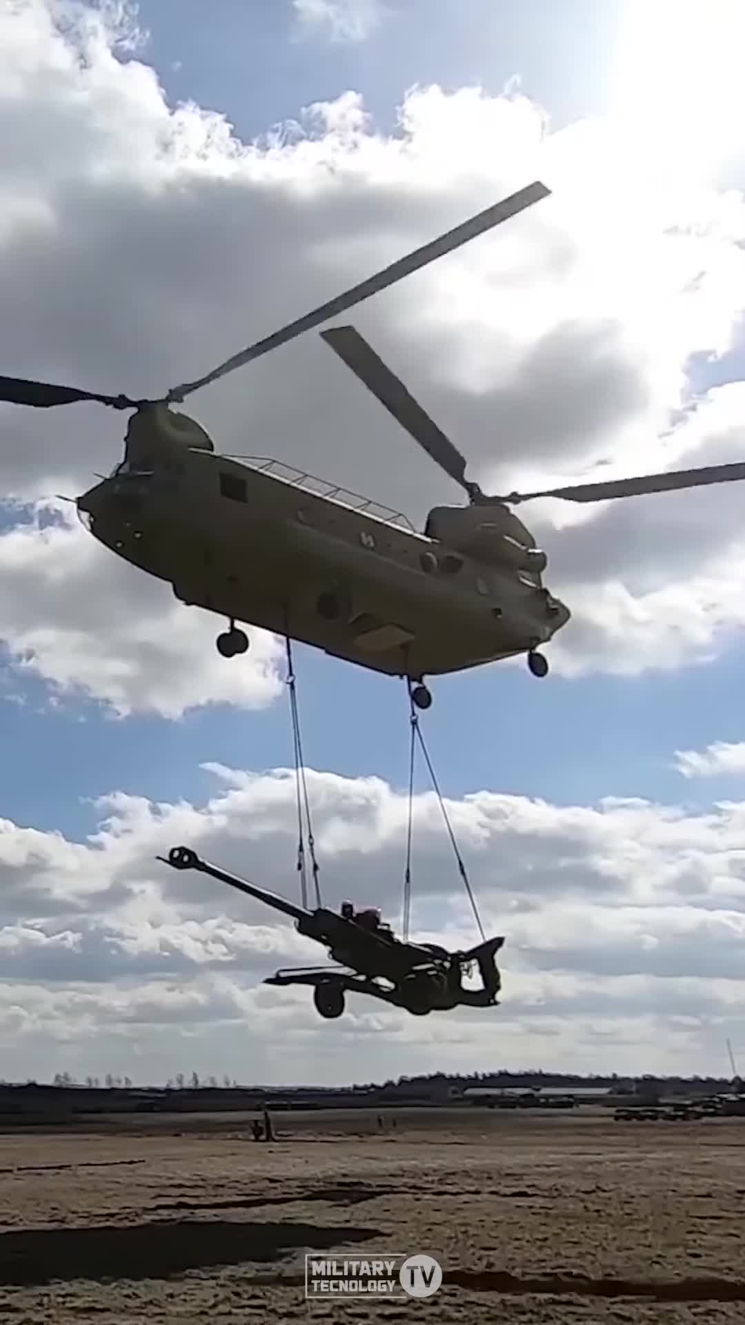 Amazing CH-47 Chinook Sling Load Operations #Shorts