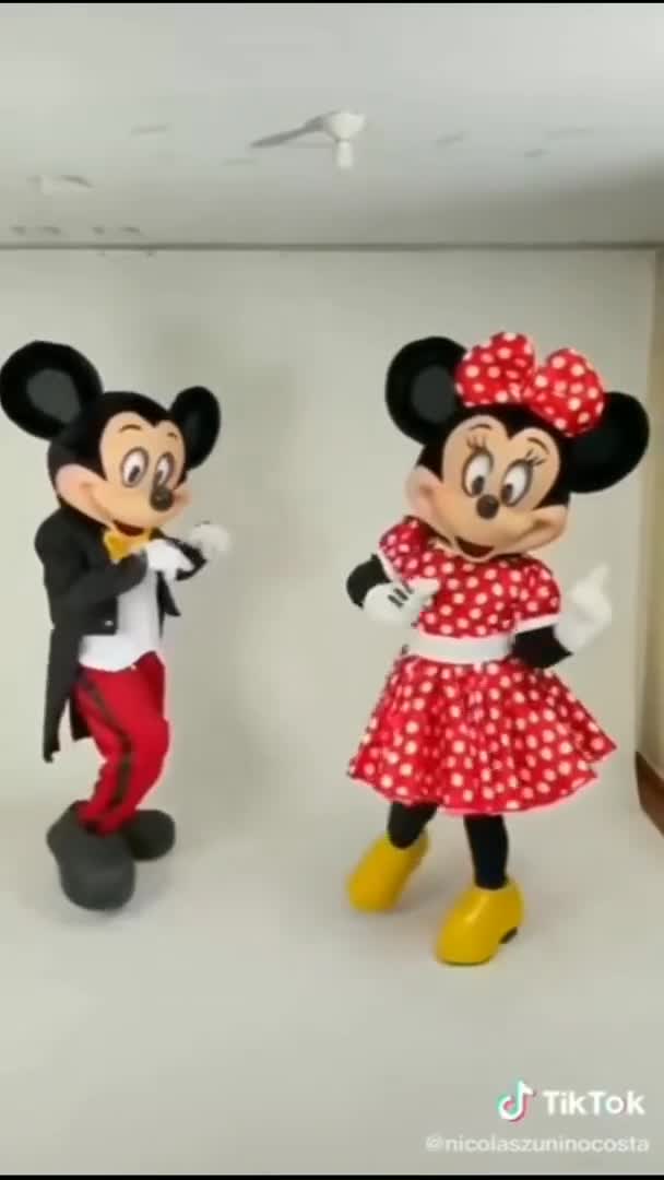 Micky mouse y Minnie Mejores Bailes de Tiktok Hermosos_1080p