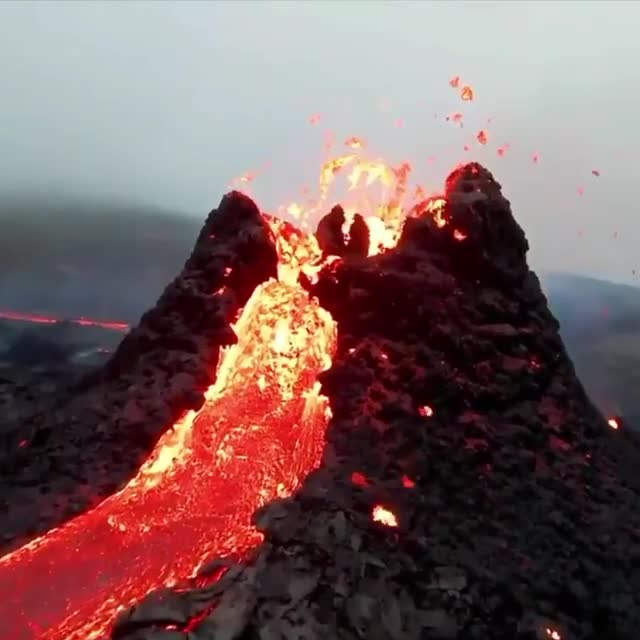 Volcano zoom image