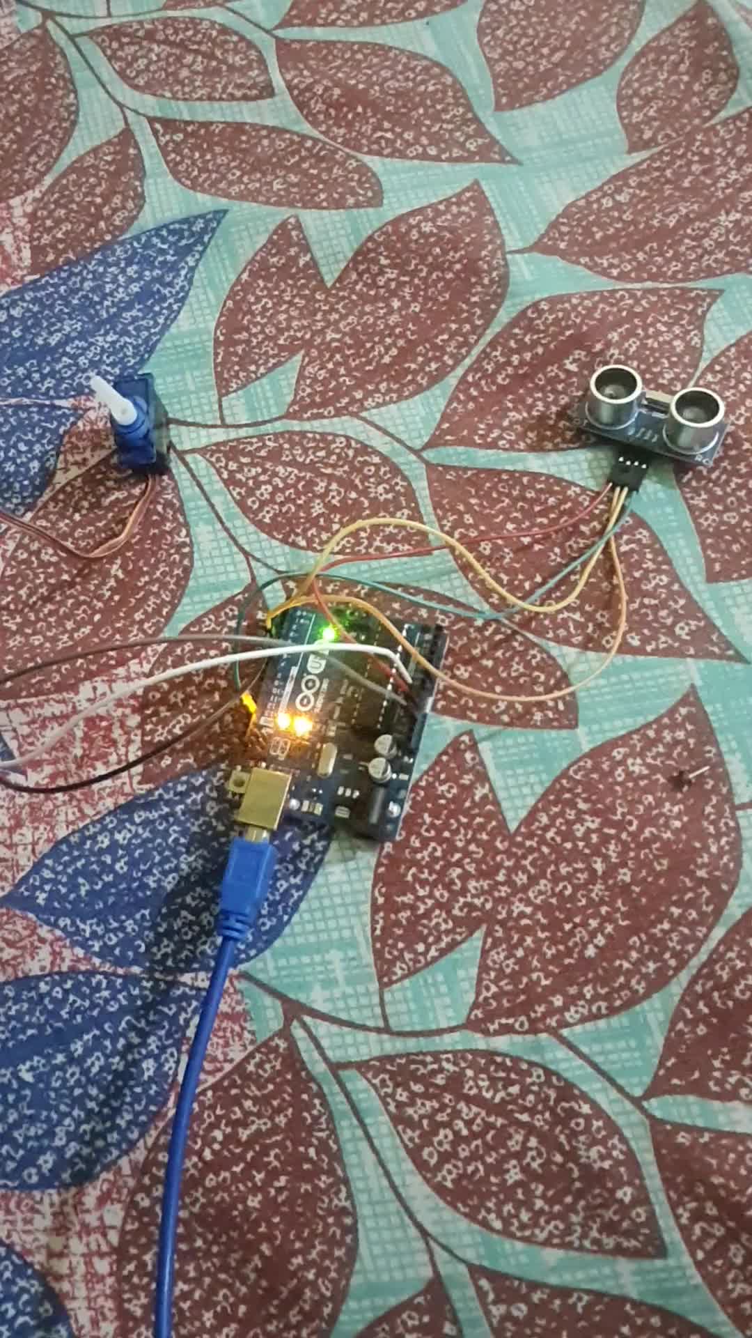 Checking servo with arduino