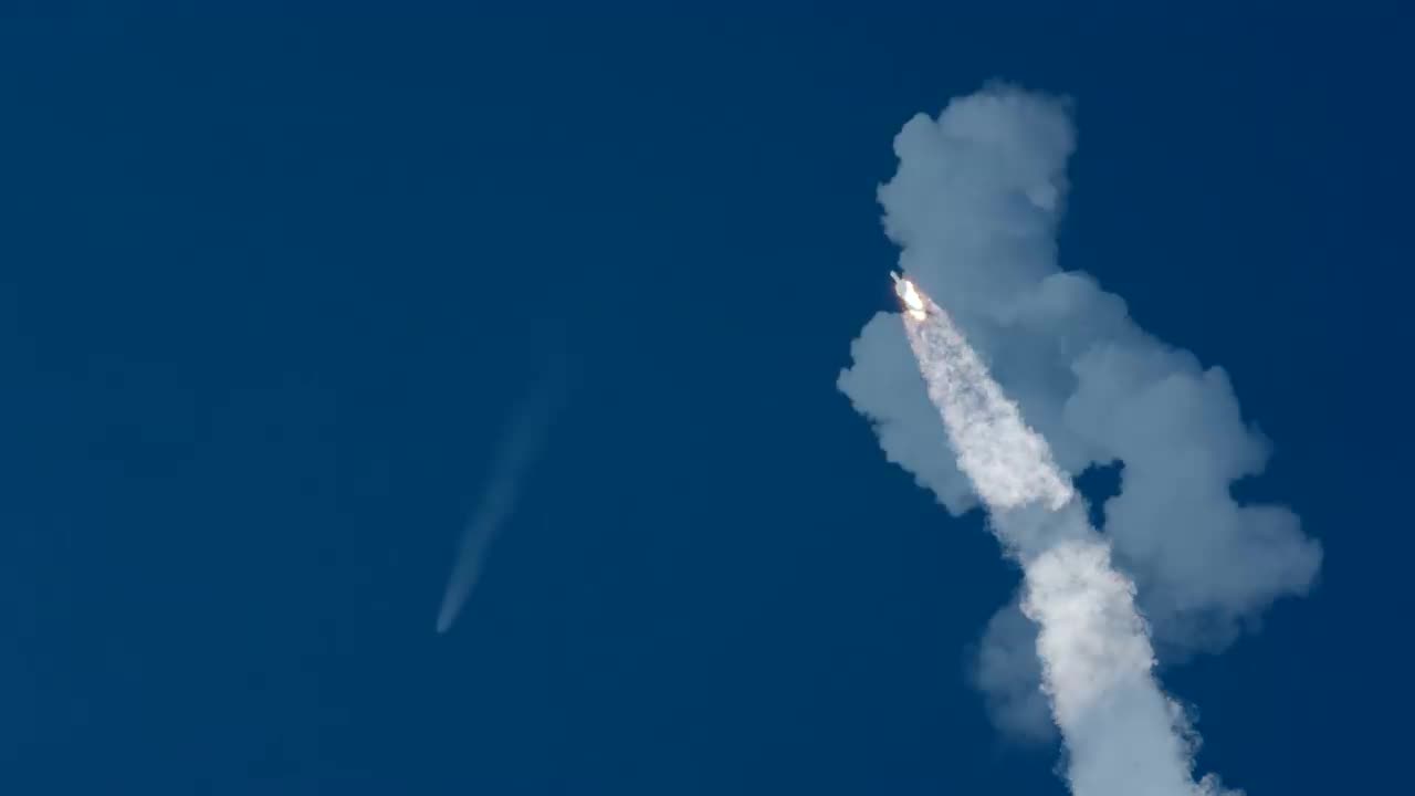 SpaceX Launches Elon Musk mith future human