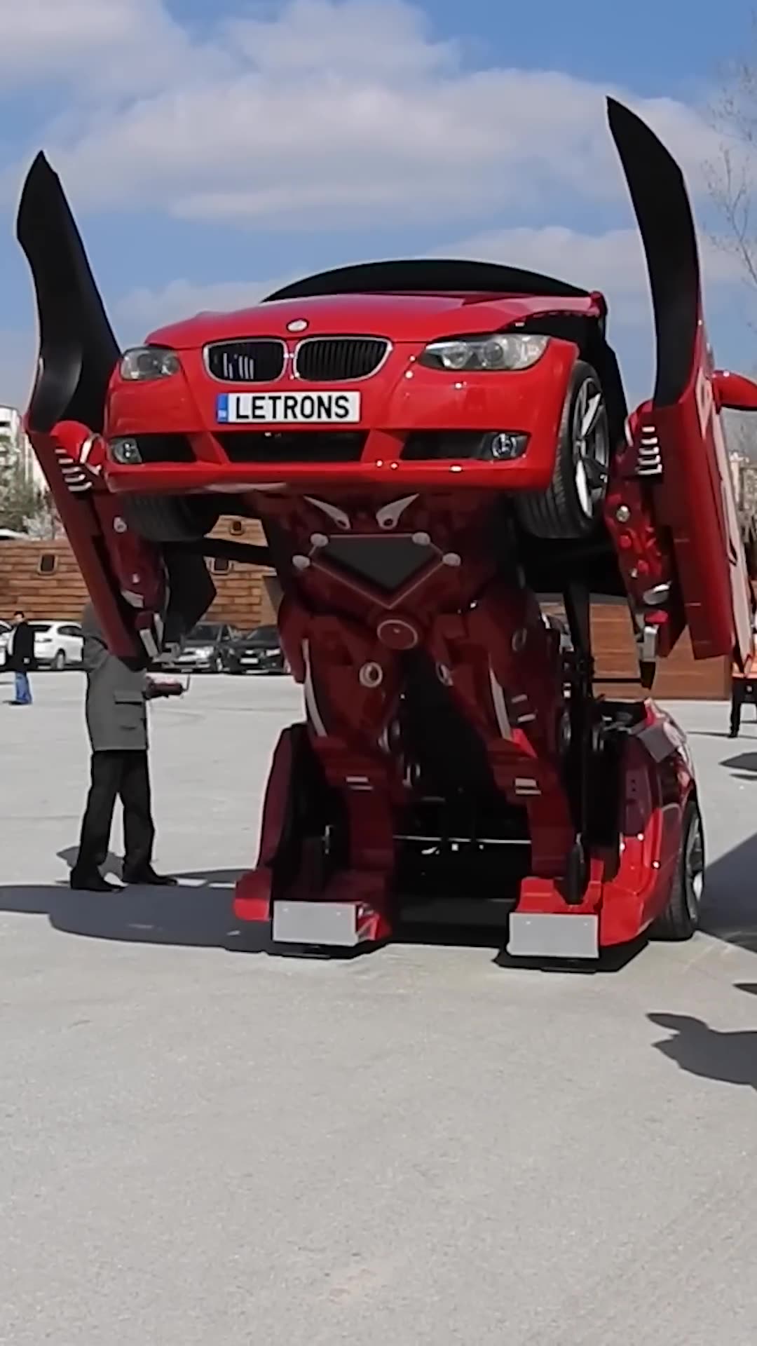 "Revolutionary Innovation: The Marvel of Real-Life Transforming Cars!"