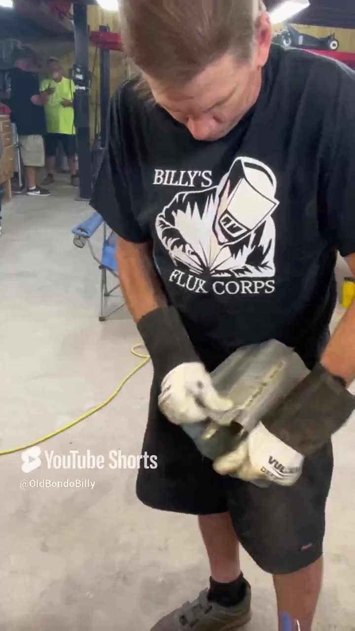 DIY WELDING SKILL 🧐🧐 Only Billy Welds 26 ga With .035 Flux Core How To ...