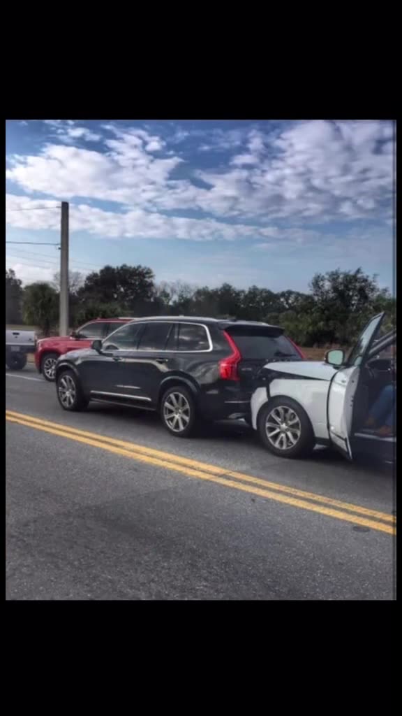 Jaguar Land Rover v Volvo brake test