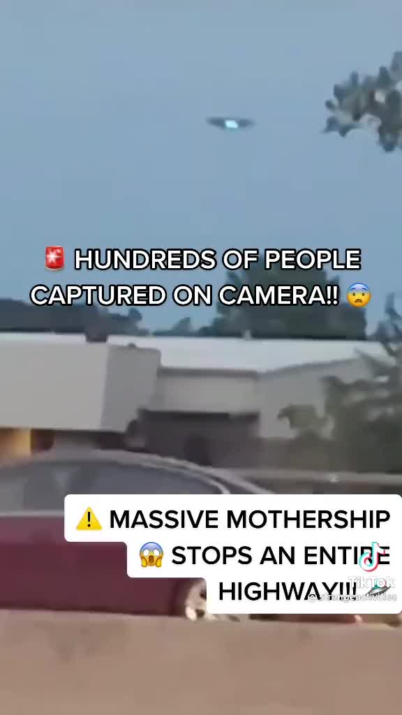 MotherShip Captured On Camera Stops An Entire Highway