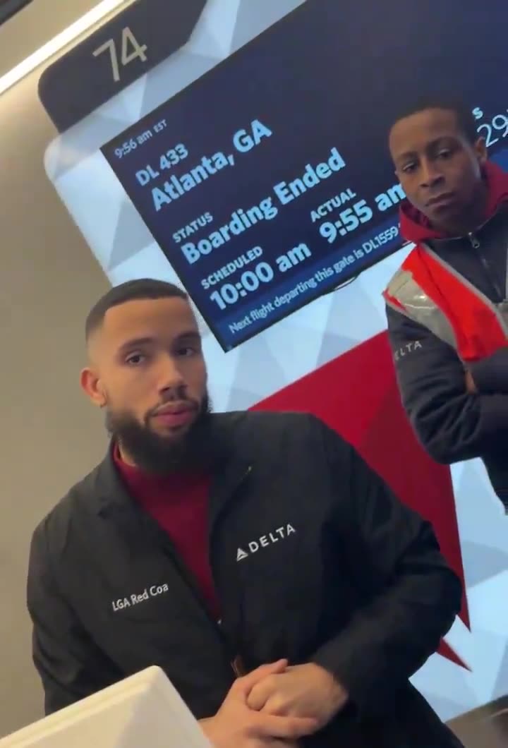 Delta Airlines employee surprises angry trans customer by pushing back