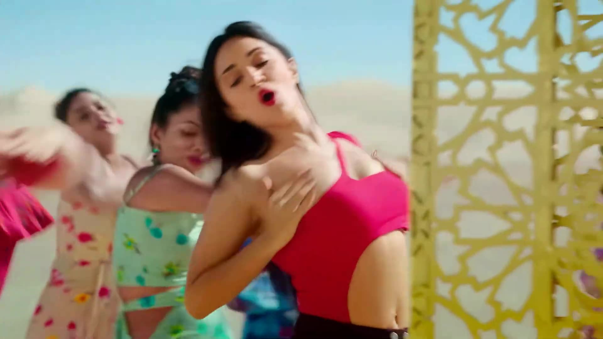 8K Remastered - Burj Khalifa | Kiara Advani, Akshay Kumar | Laxmii