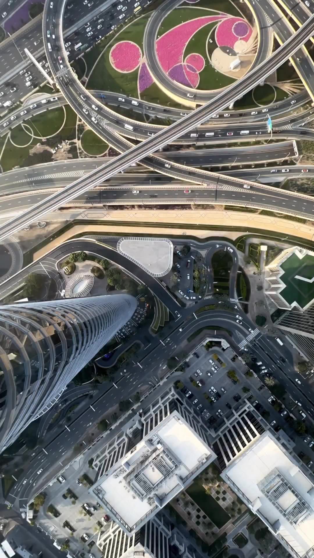 "A Mirror Perspective: Downtown Dubai & the Iconic Burj Khalifa" City ...