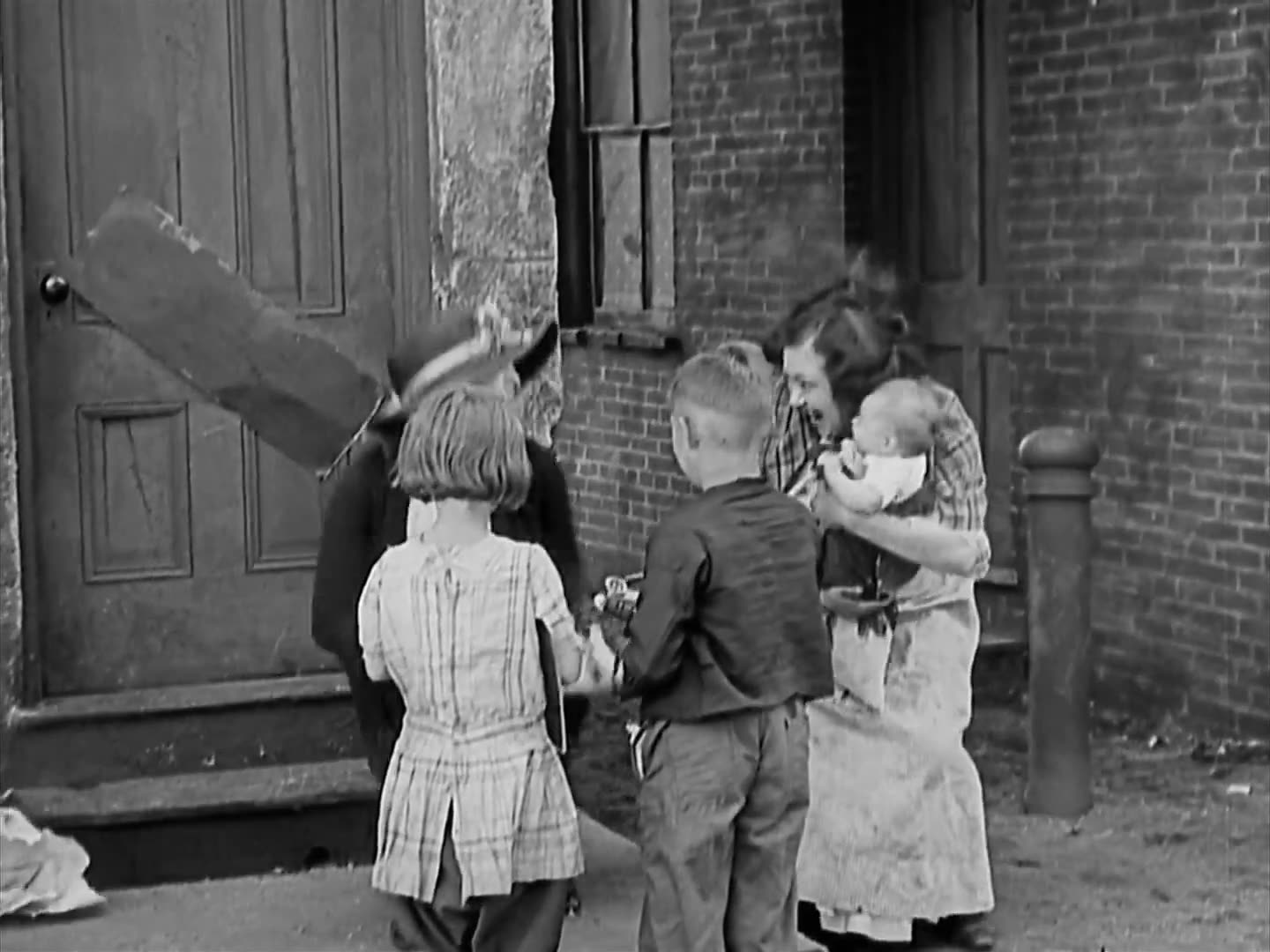 The Kid - Charles Chaplin Comedy 1921 1080p