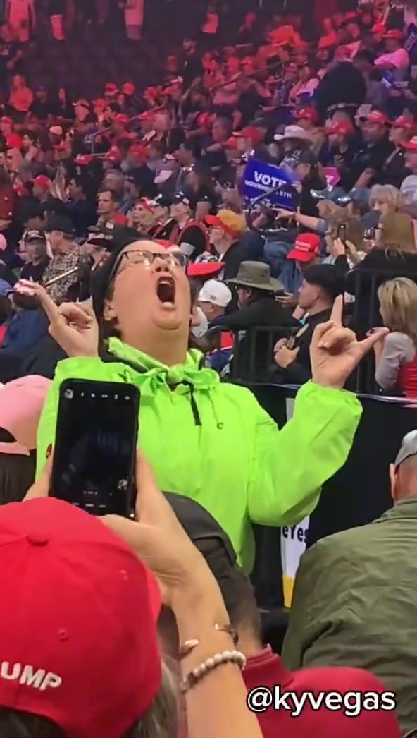 Woman shows up at Trump rally in what might be the BEST costume of 2024