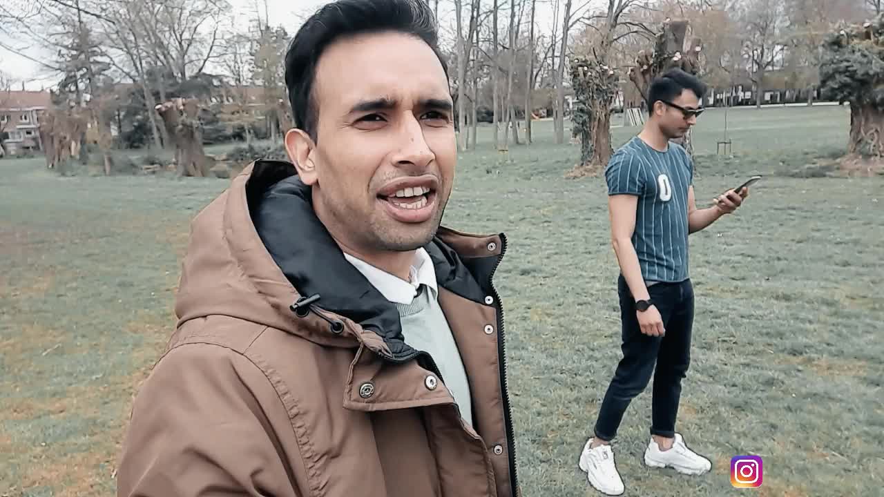 YOUR BUTT CHEEK MOTHERFUXXR! 🤣🙉