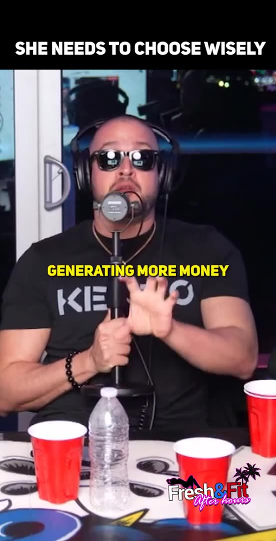 @Modern Life Dating Shows US Why He Wants More Attention Over Her Career