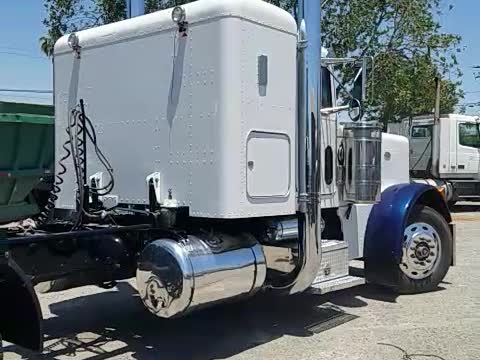 G2 Customs trio of Peterbilt 379 EXHD flat tops